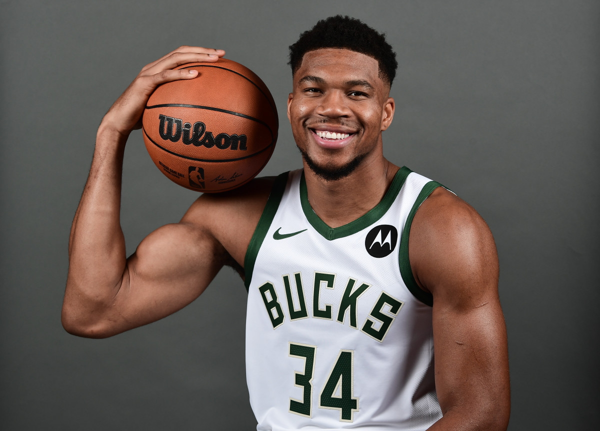 Giannis Antetokounmpo Claims He Is The Only Player In NBA History Where Teams Created Walls To Stop Him Fadeaway World