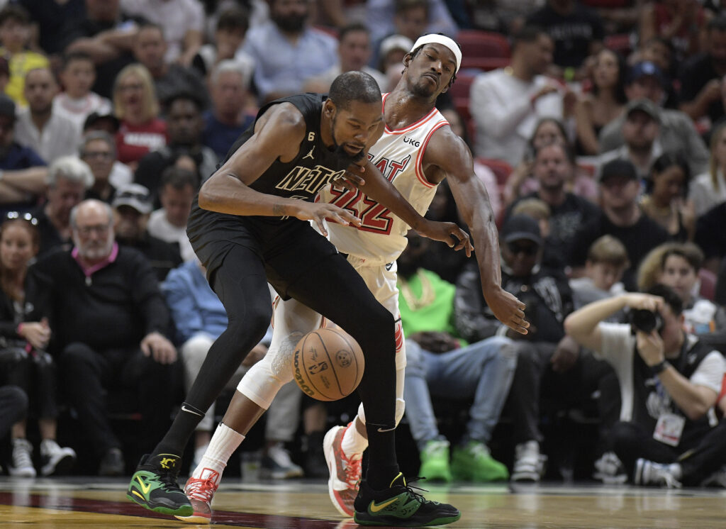 NBA Fans React To Kevin Durant Exiting Game Against Miami Heat With A ...
