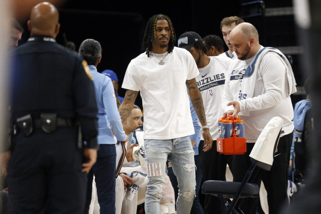 Video: Ja Morant Seen Dancing With Teammates On The Sidelines As He ...