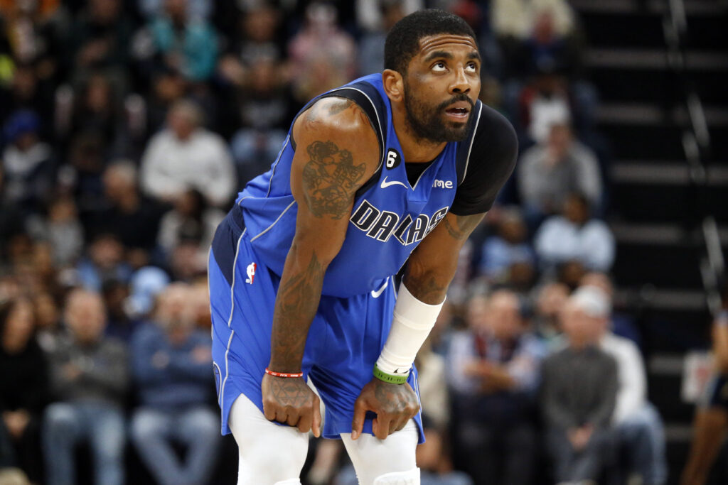 Fans React To Kyrie Irving Going 0-8 As Mavericks Lose After Blowing 16 ...