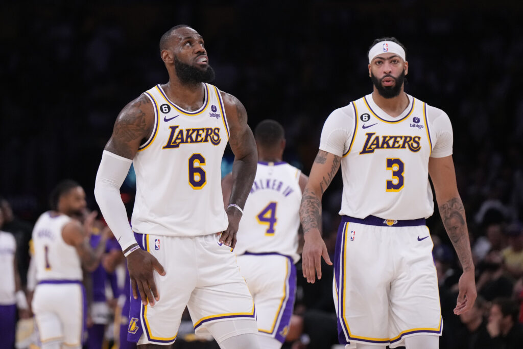Lakers Ticket Prices Have Dropped By Over $200 After Going Down 0-3 To ...