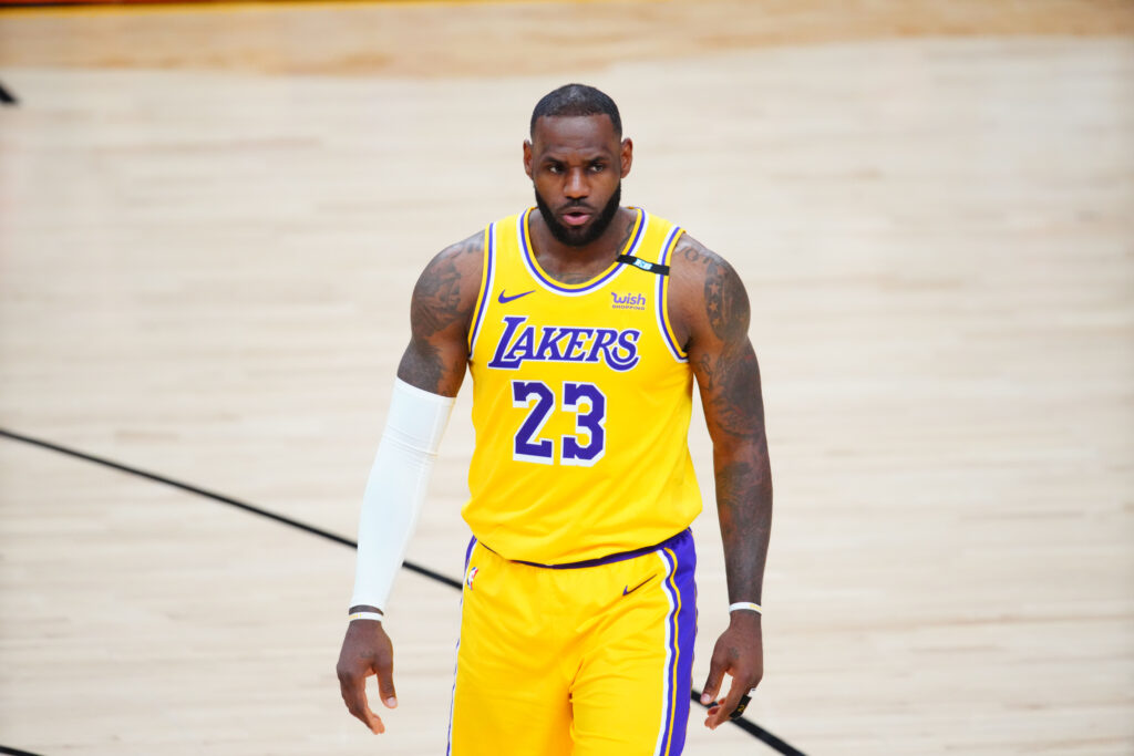 LeBron James Will Change His Jersey From No. 6 To No. 23 To Honor Bill ...