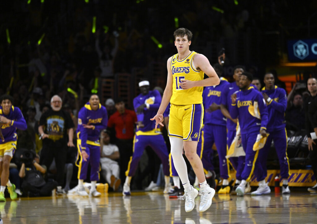 Austin Reaves Responds After D'Angelo Russell Says People Discredit Him ...
