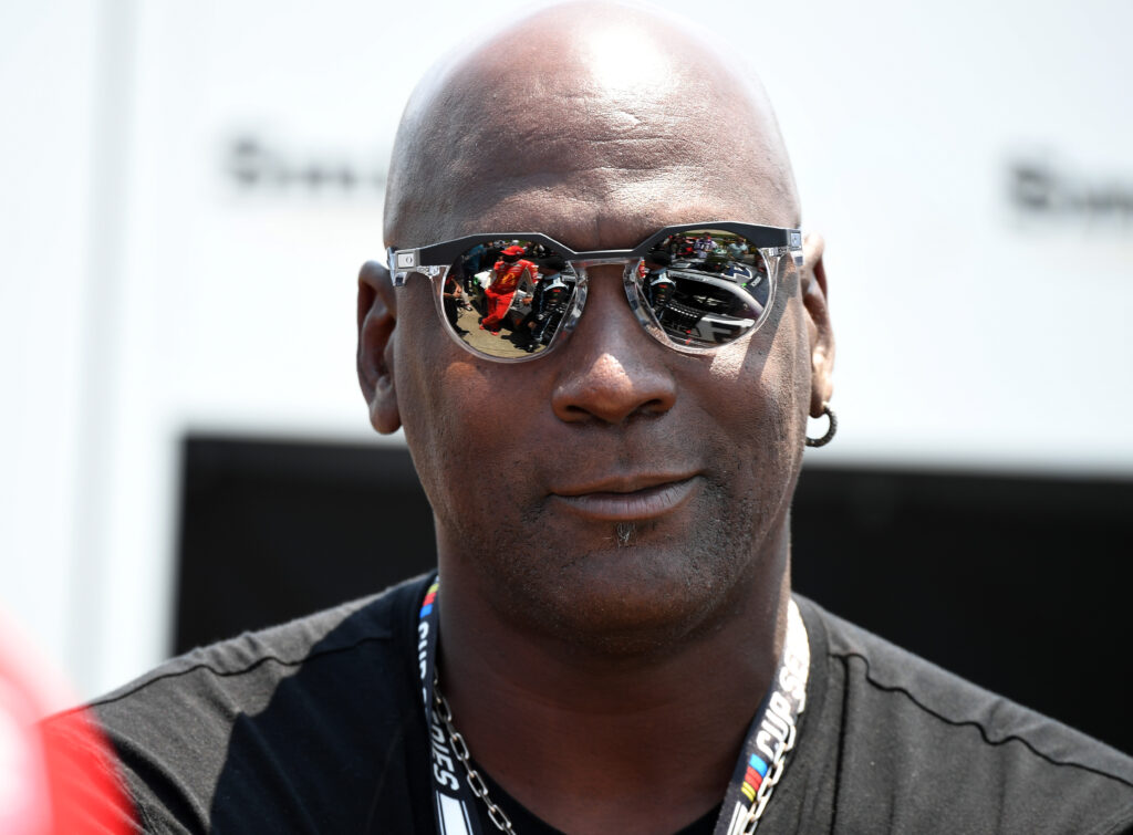 Video: Michael Jordan Goes Viral For Breaking Up A Fight Between Wack ...