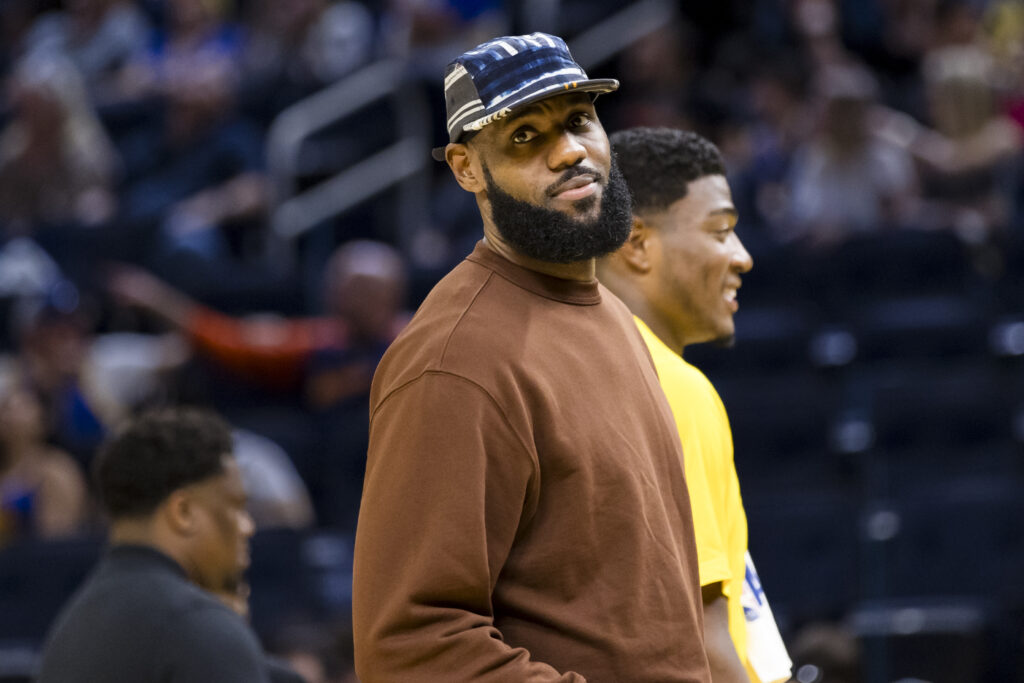 NBA GMs Believe LeBron James Is The Best Leader In The League ...