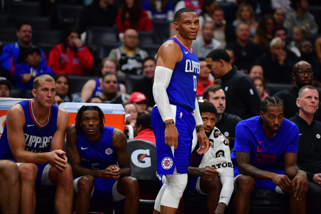 Lakers Fans Boo Russell Westbrook In Return To Crypto.com Arena ...
