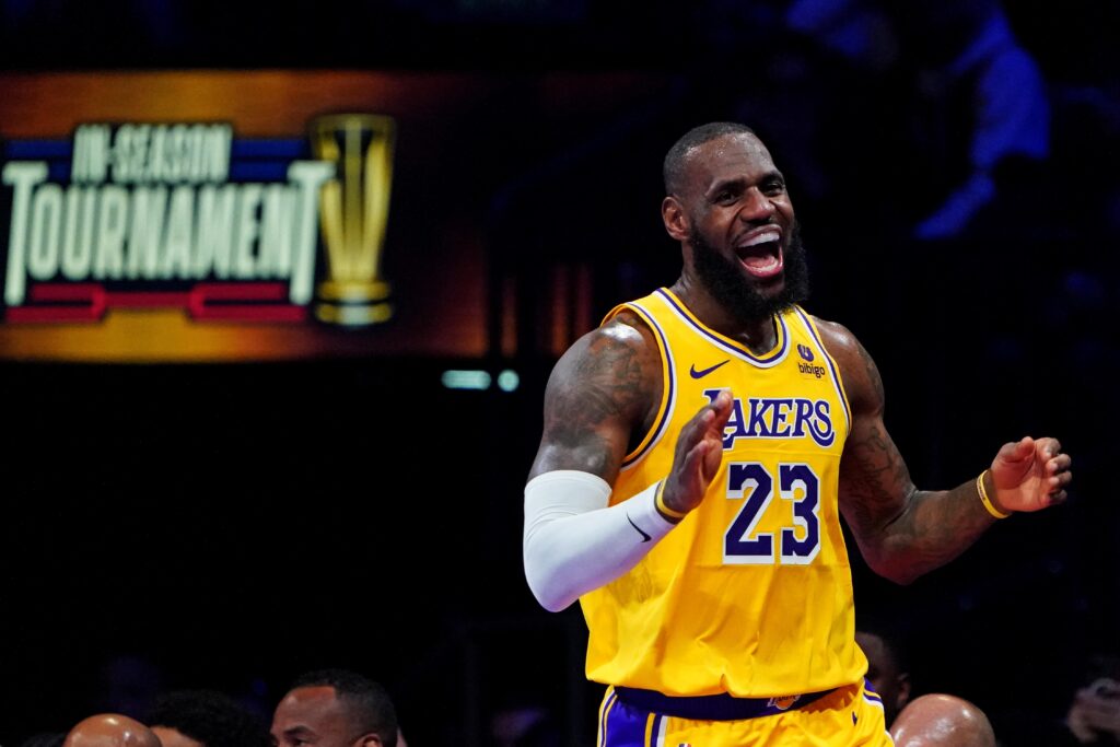 LeBron James Posts Viral 'Plane Lady' Video After 40-Point Outing ...