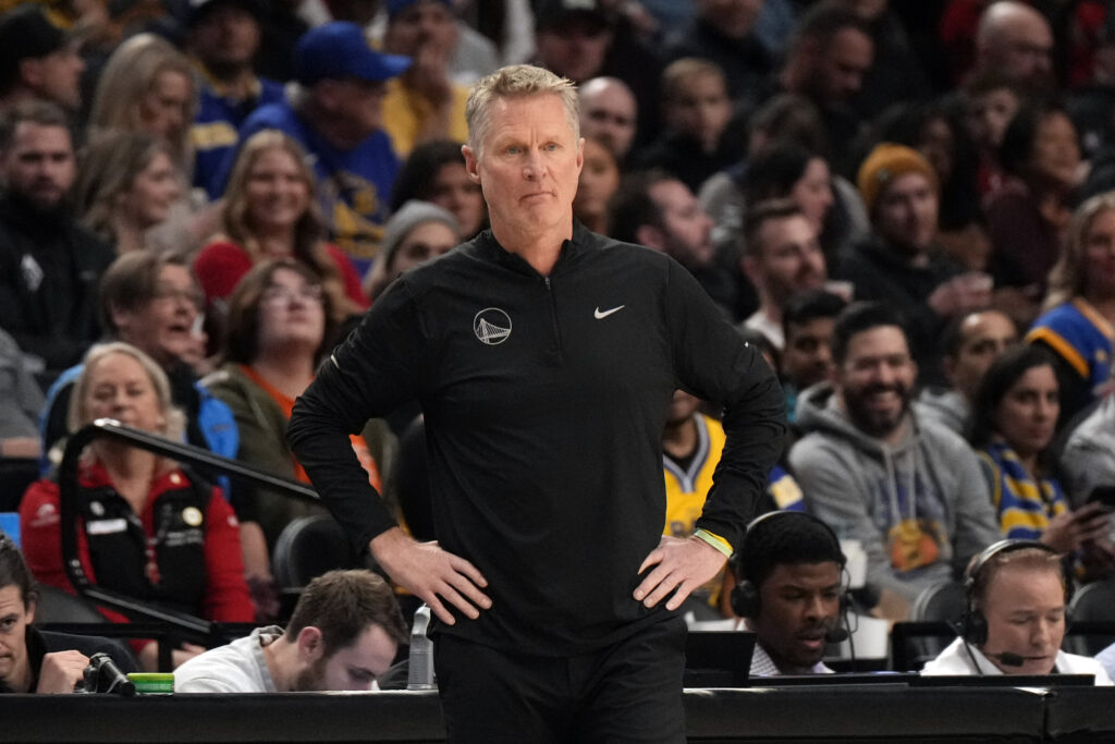 Steve Kerr Calls Bulls' Fans Act Shameful For Booing Jerry Krause - Fadeaway World