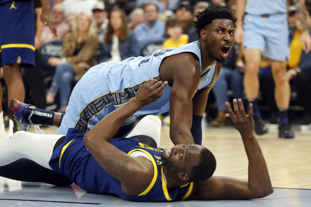 Draymond Green Elbows Jaren Jackson Jr. In The Face In Dangerous Play ...