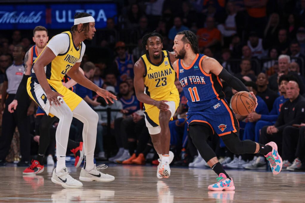 Lakers Involved In 3-Team Trade Idea To Land Big Man And Sharpshooting ...