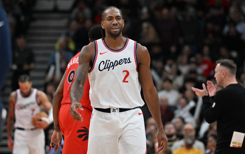 Kawhi Leonard's "Uncle Dennis" Asked The Raptors For A Stake In The ...