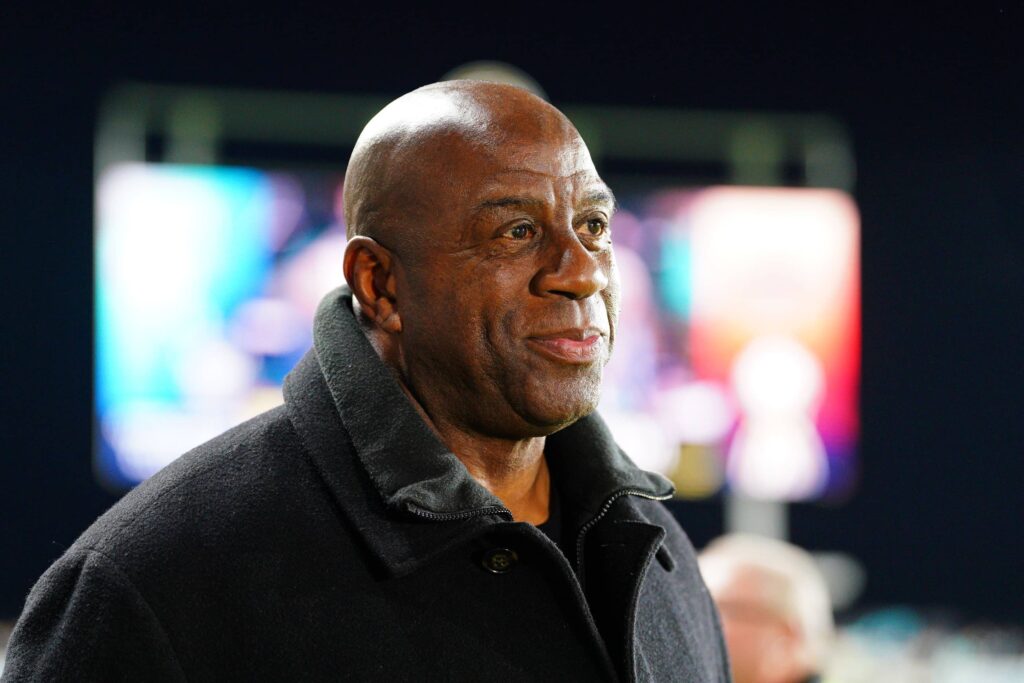 Magic Johnson Names Top 5 All-Time Lakers But Admits There Are 15-20 ...