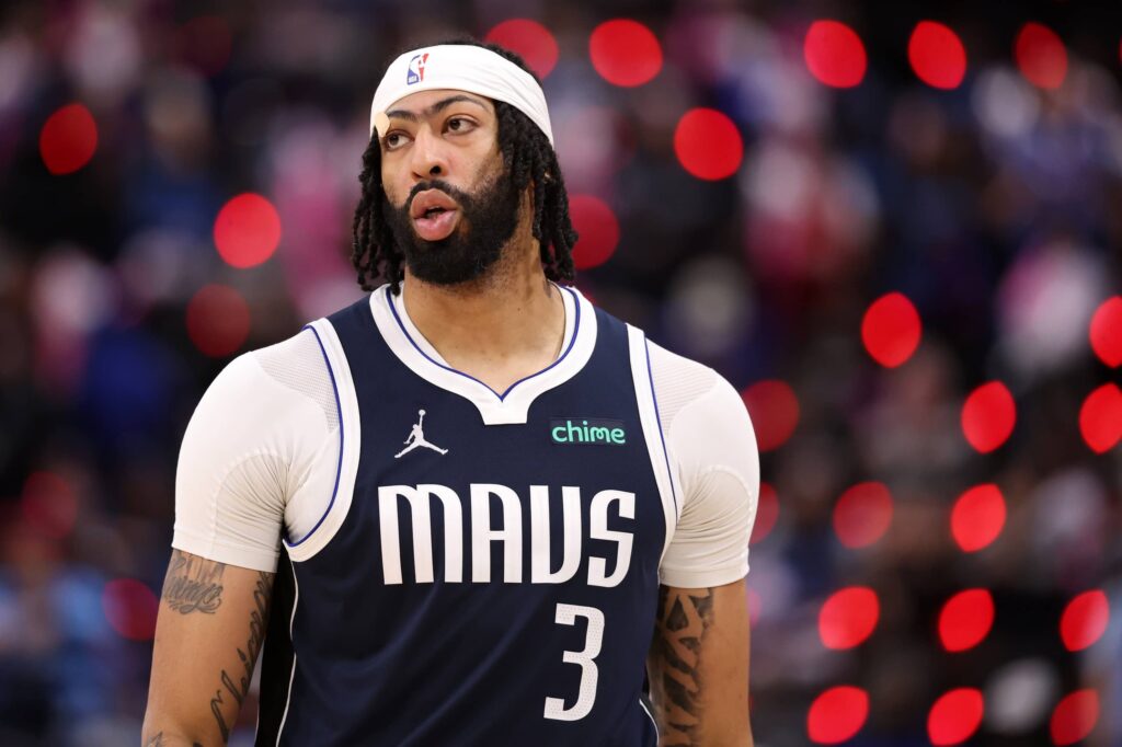 Anthony Davis Delivers Cold Response Ahead Of First Game Against Lakers ...
