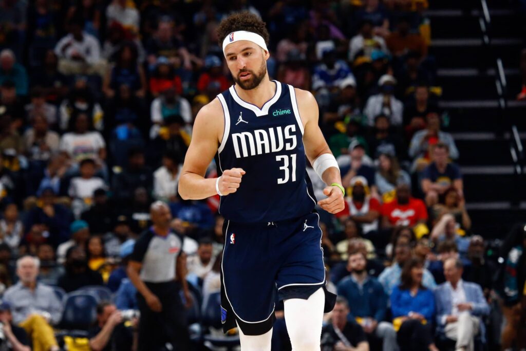 Klay Thompson Reacts Angrily To Fan Asking About Megan Thee Stallion’s ...