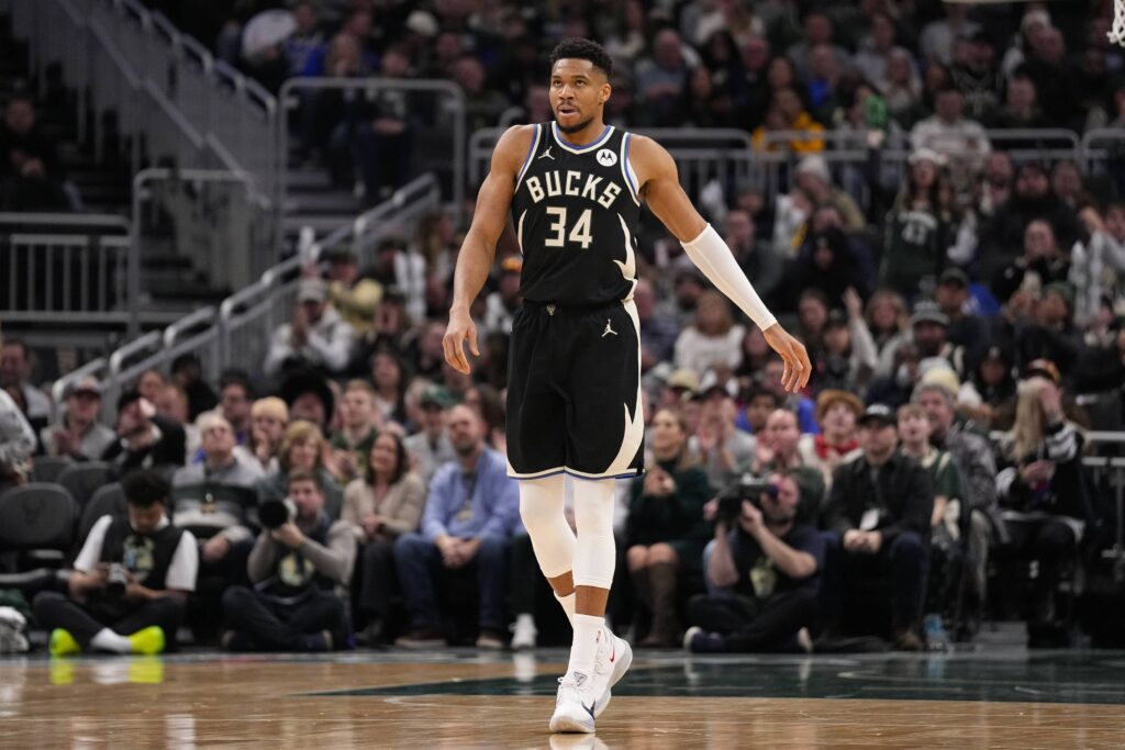 Timberwolves Could Pursue Giannis Antetokounmpo In Blockbuster Summer ...